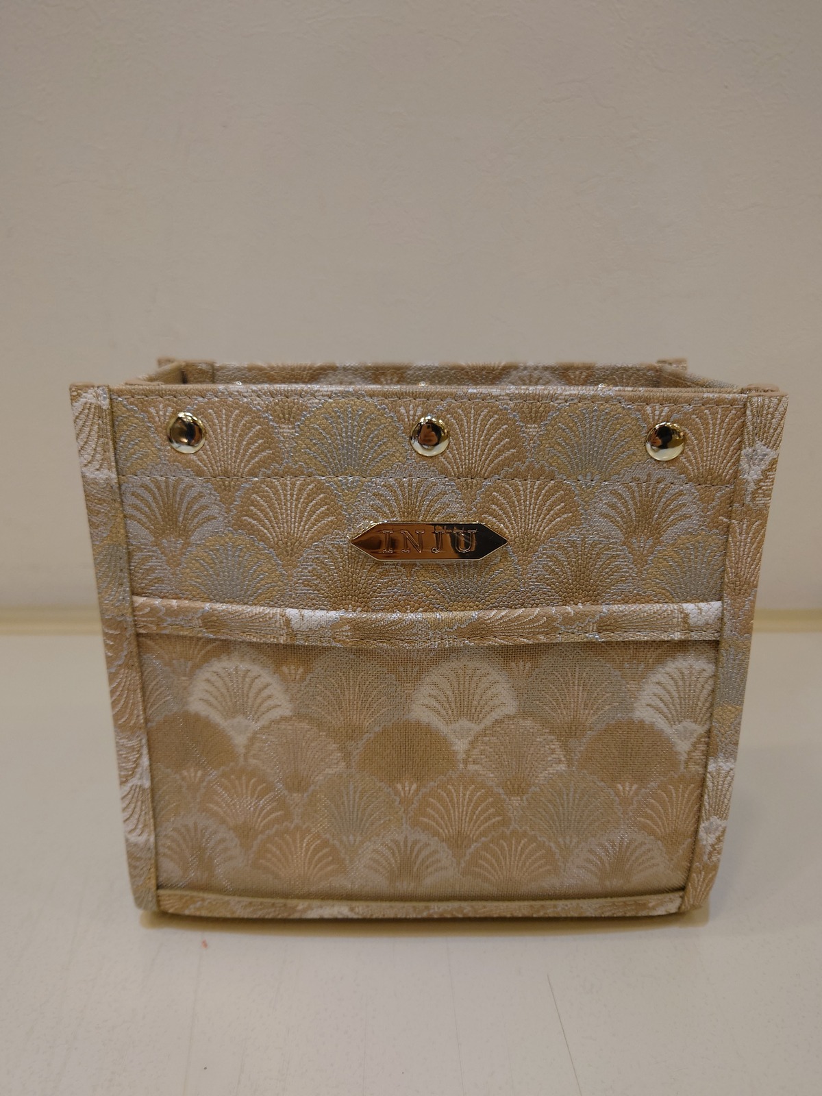 【INJU】バッグインバッグ 扇文様 ゴールド | セレクトショップ アルテ