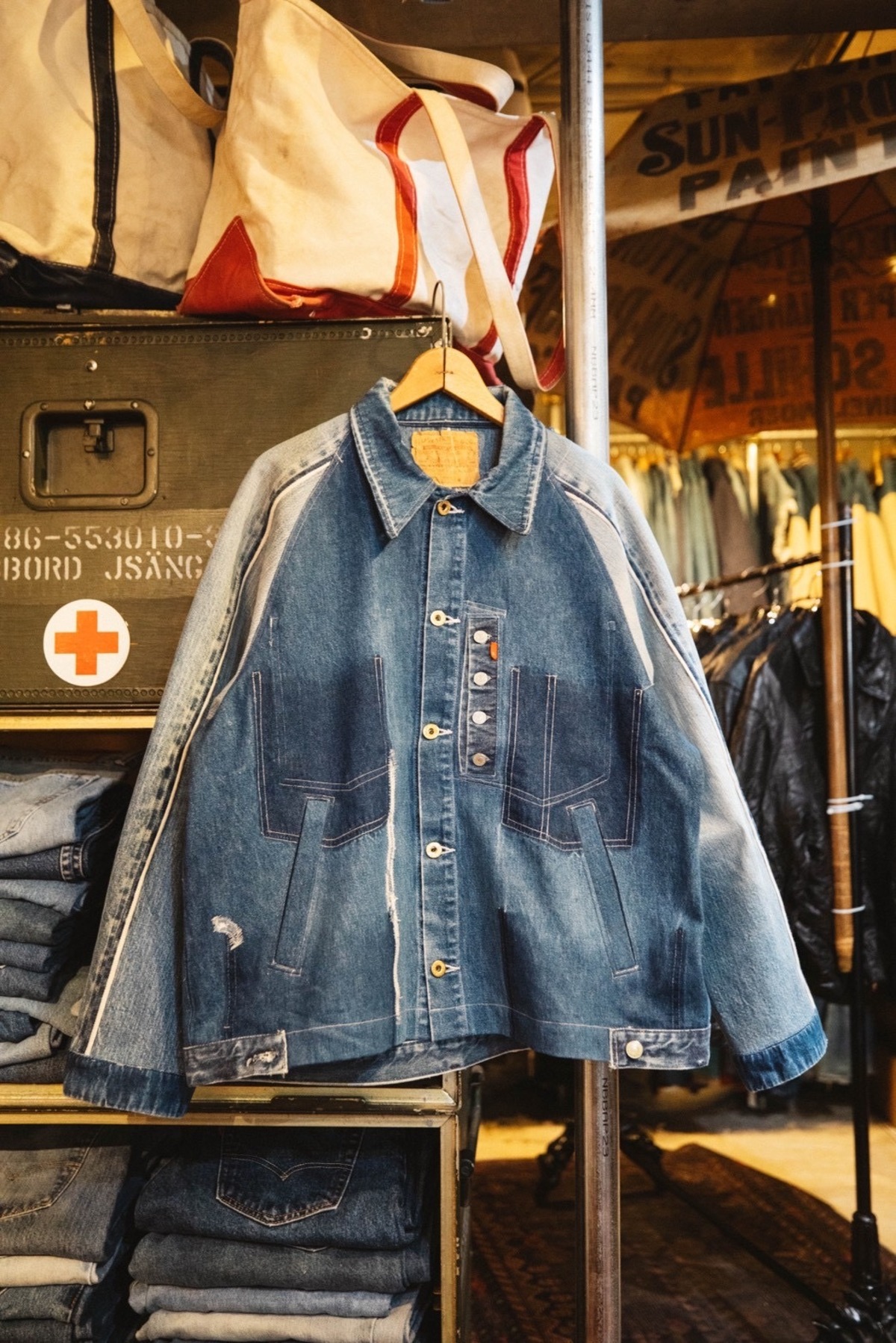 【Th】Re:Coach Jacket "Vintage Levi's" | 【公式】Thrift Tokyo & TAROCK 古着 ...
