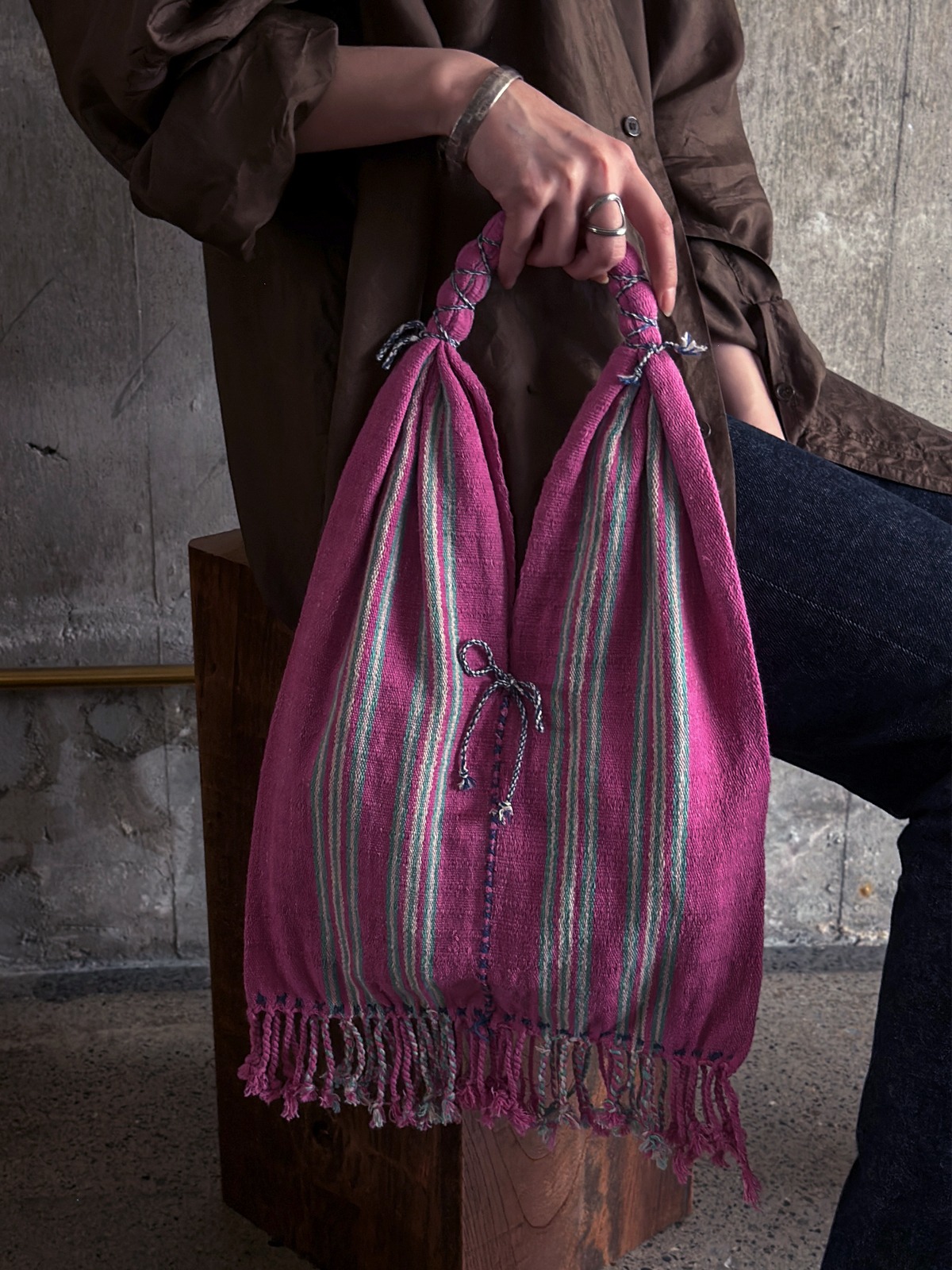 Karen tribe／Woven fabric bag（pink） | 333 & tay - Delivery Service