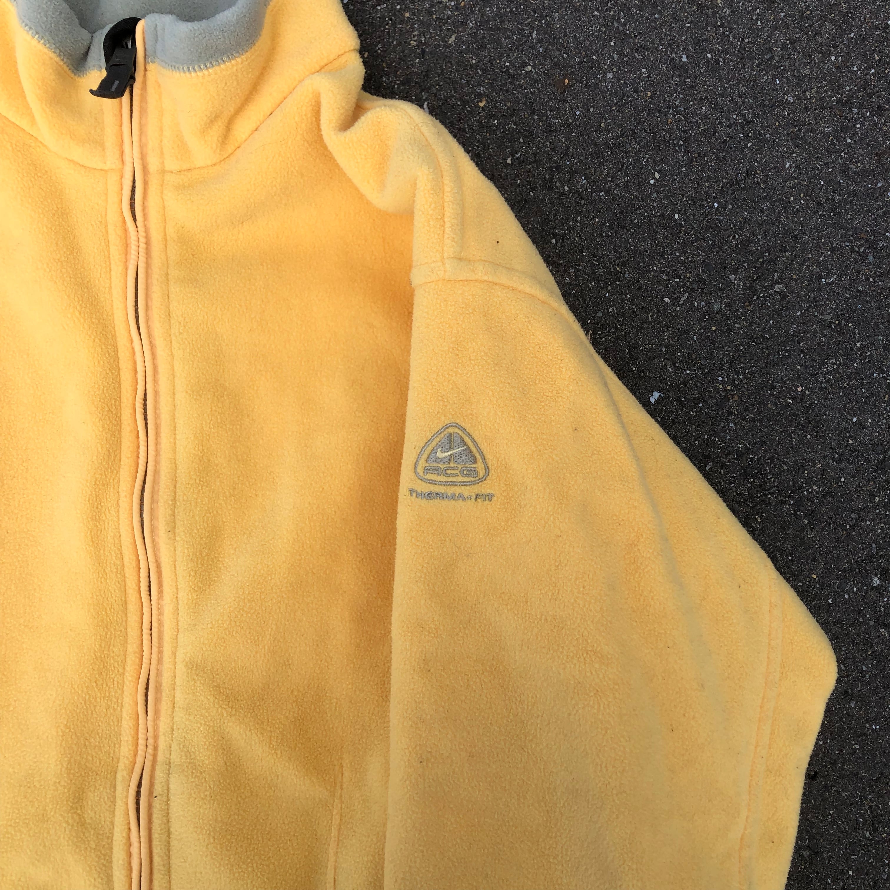 NIKE ACG Yellow fleece jacket | HAKKAKU
