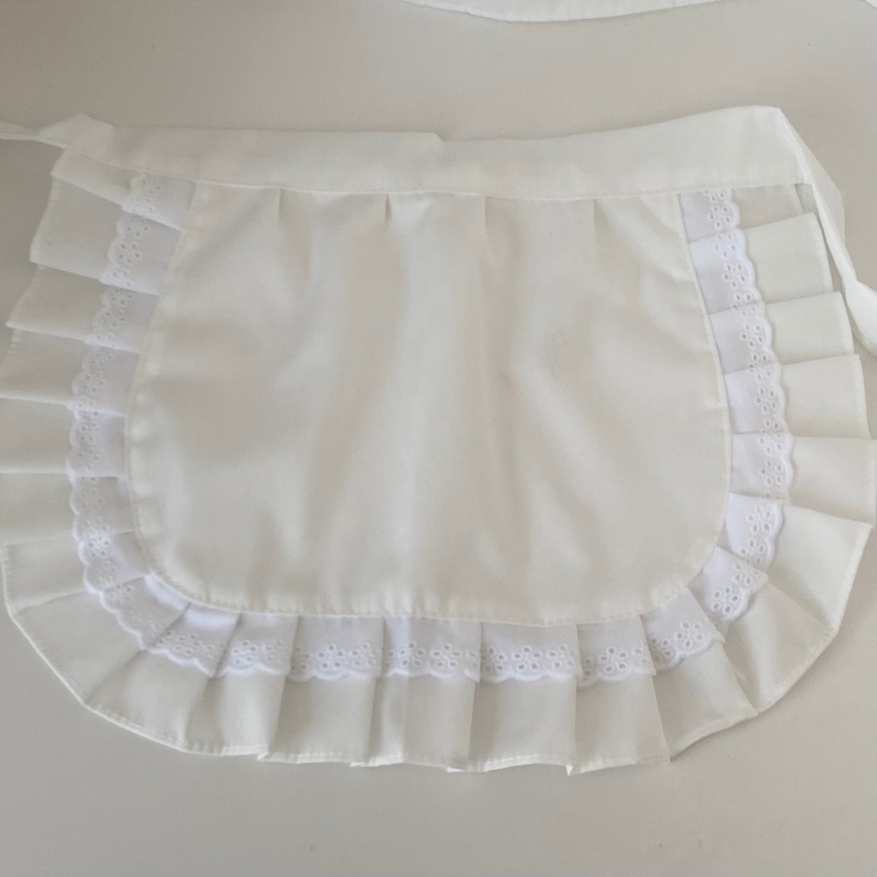 Layered Lace Apron | hydrangea