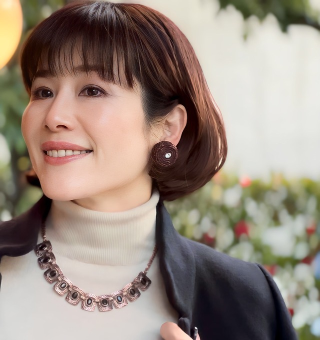 【662】ロールイヤリング | BELLA GENTE