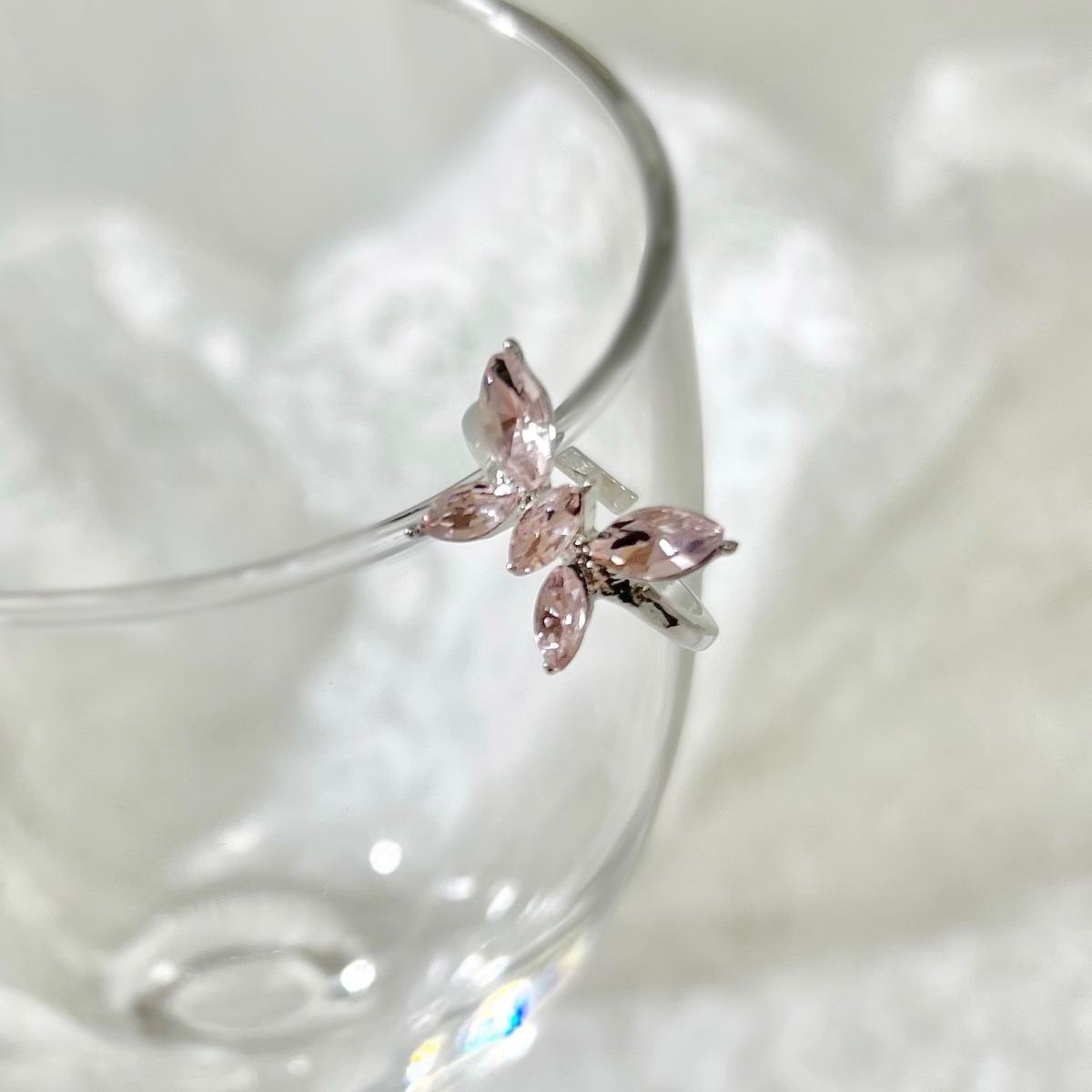 light pink butterfly ring | Cyanalina