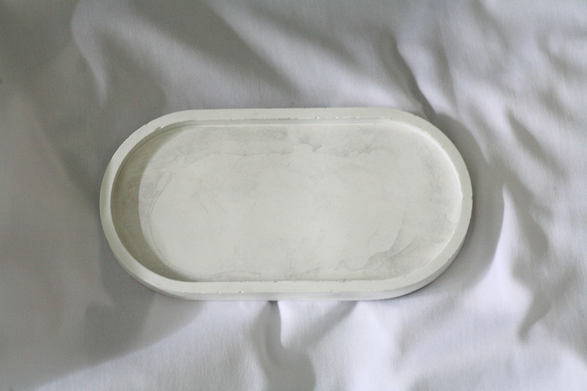 コンクリート 小物置き プレート ホワイト | Macharon