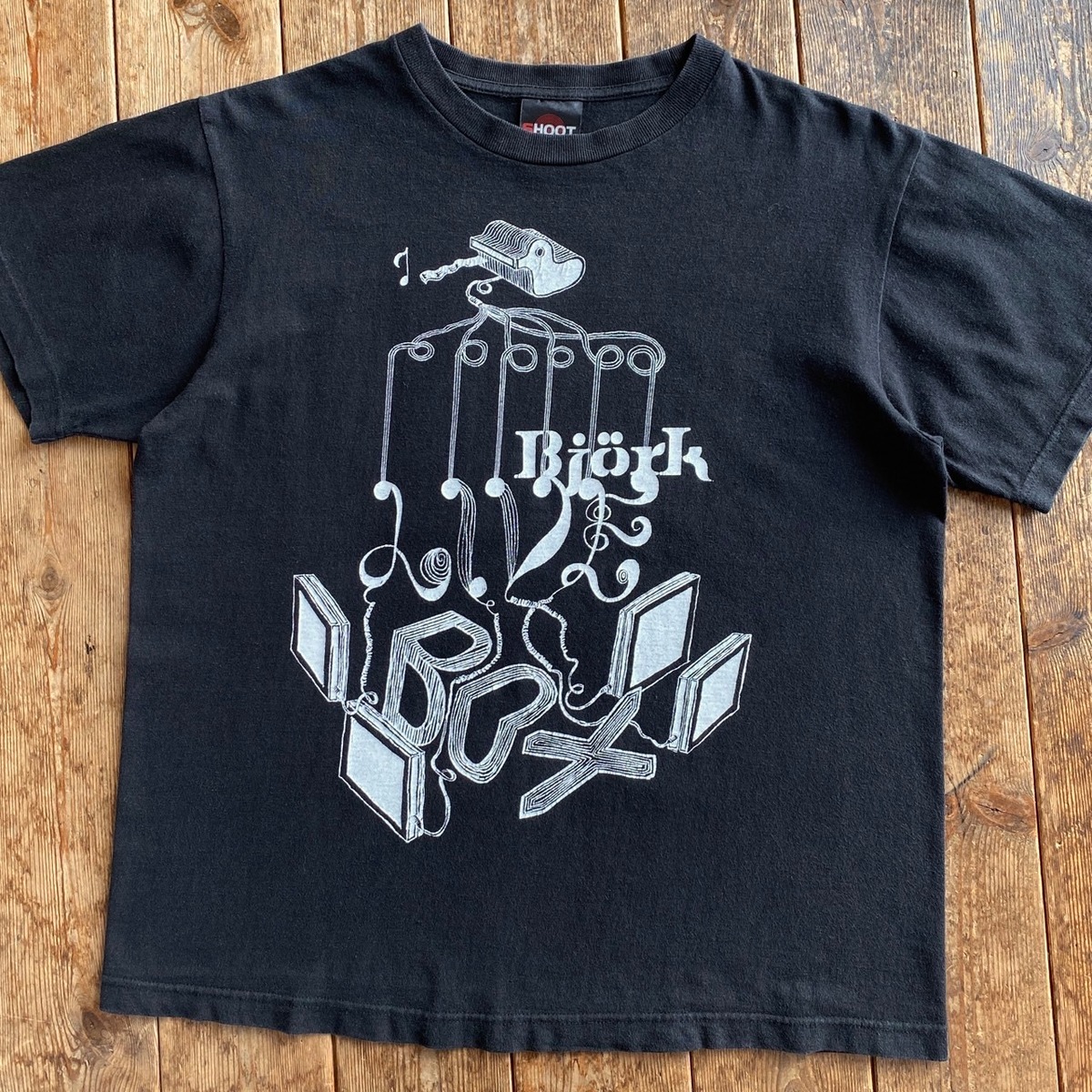 00's Bjork S/S Tシャツ | 古着屋NEVERMIND