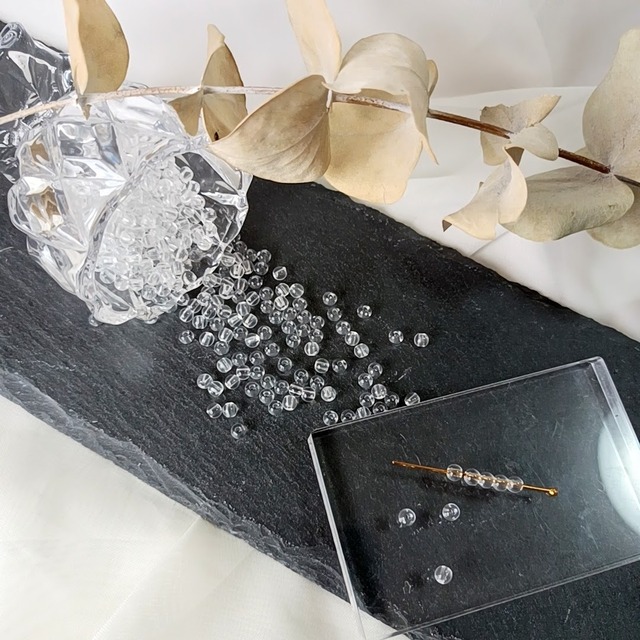 【30g】【4mm】スキ玉 クリスタルクリア アクリルビーズ 丸玉 ラウンド アクセサリーパーツ ハンドメイド DIY AB013-7 ...