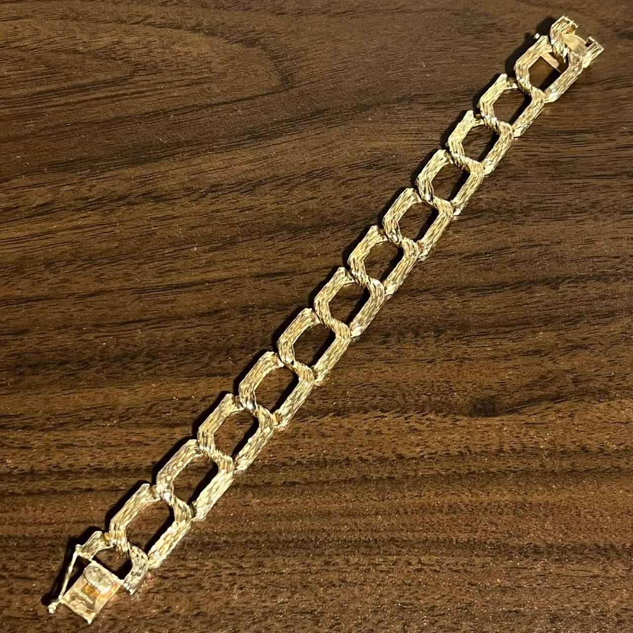 VINTAGE TIFFANY & CO. 14K Gold Textured Chain Bracelet | ヴィンテージ ティファニー ...