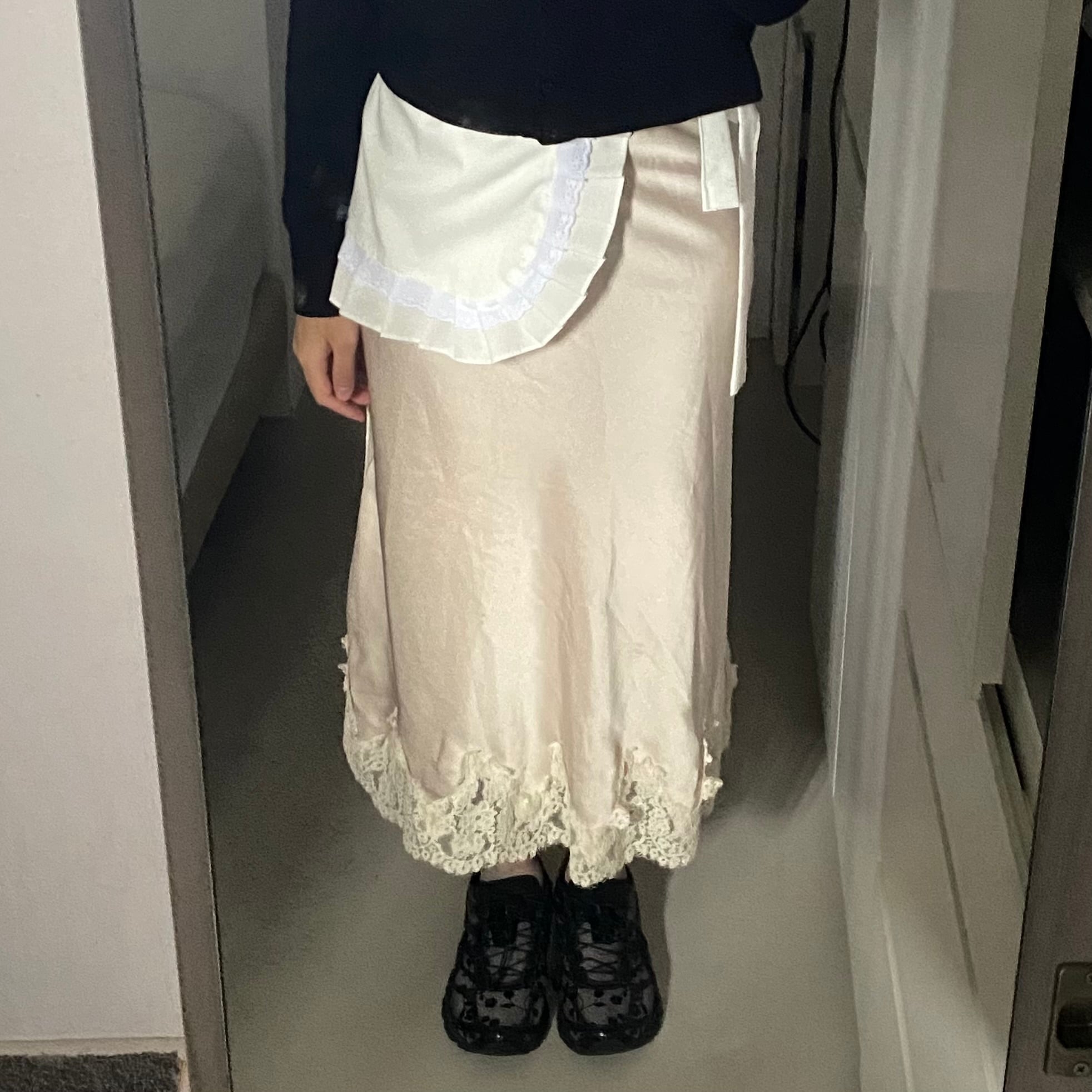 Layered Lace Apron | hydrangea