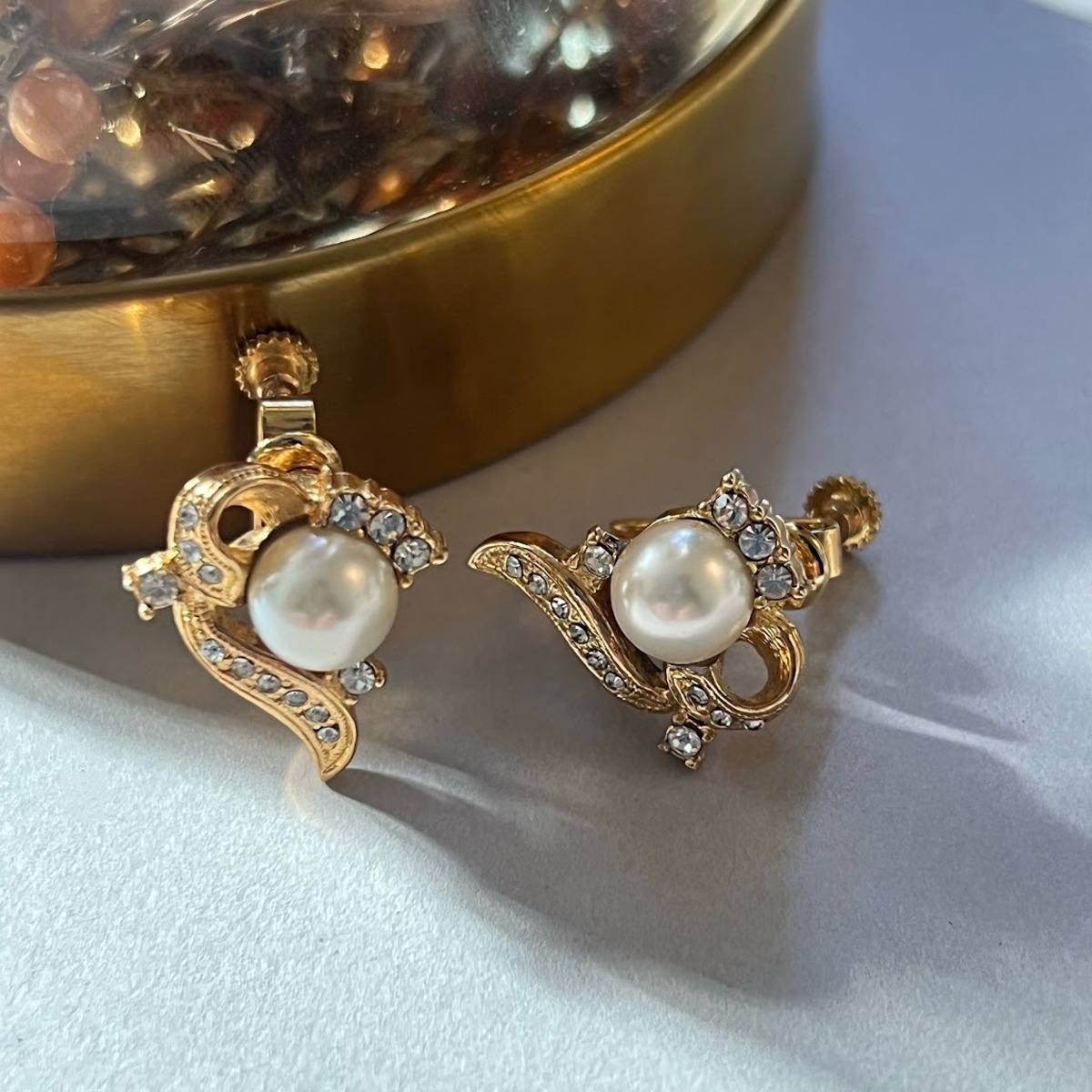 パール ガラスストーン ゴールド イヤリング《E-0020》 | ModernLoop ユーズドアクセサリー専門店