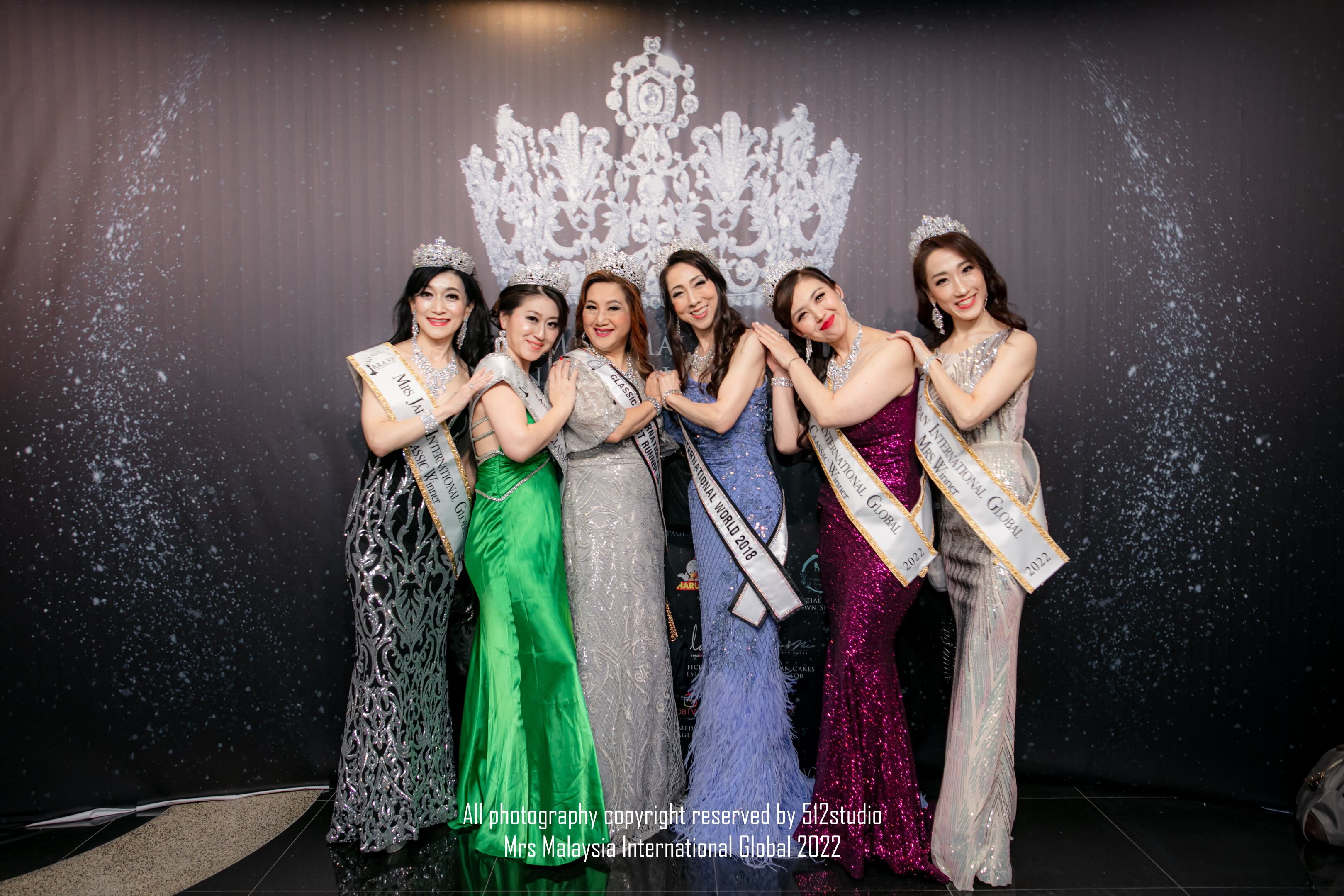 ABOUT | Japan World Pageants公式オンラインストア