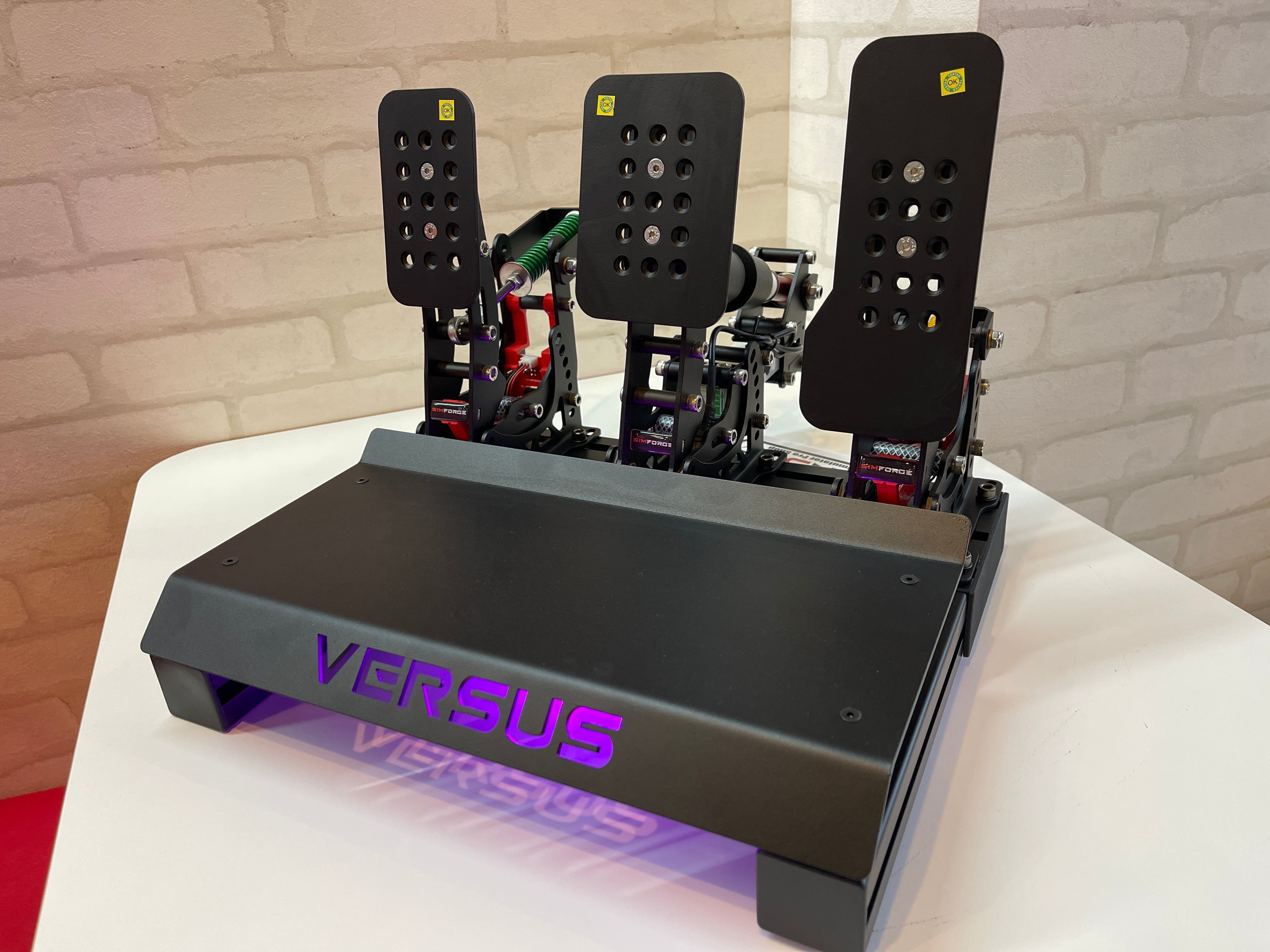 VERSUS racing simulator pro shop